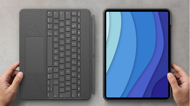 How do you connect a keyboard (cover) to an iPad? - Coolblue - anything ...