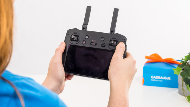 Expert review of the DJI RC Pro Remote - Coolblue - anything for a smile