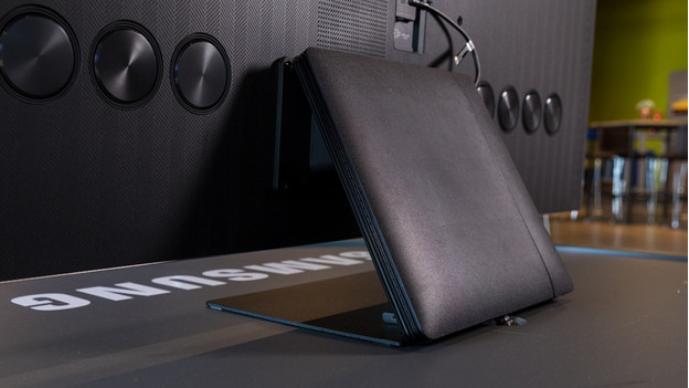 Expert review of the Samsung Neo QLED QN900B - Coolblue - anything for ...