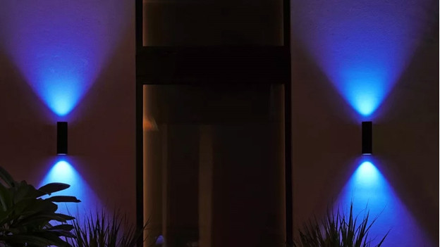 Which smart lighting do I need outside? - Coolblue - anything for a smile