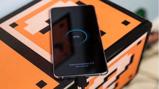 How do you choose the right charger for your Samsung Galaxy A53 ...