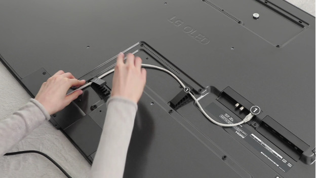 Comment installer le support mural pour les TV OLED GX et G1 de LG ...