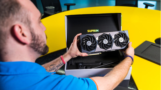 Which computer parts do you choose for a pro gaming PC? - Coolblue ...