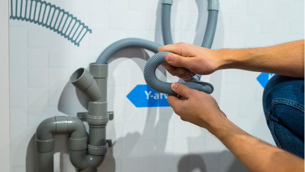 What do I do if the washing machine drain is clogged? - Coolblue ...