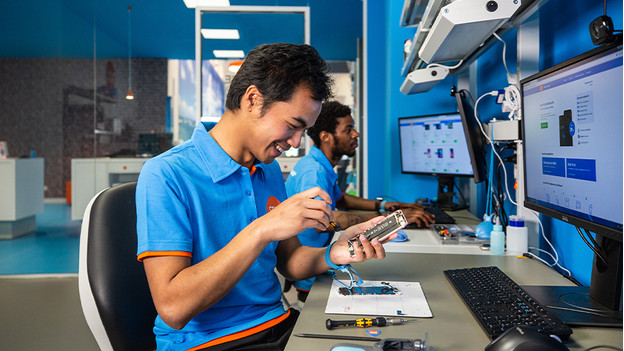 What's Coolblue Smartphone Help? - Coolblue - anything for a smile