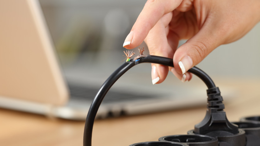 How do you check whether the battery of your laptop is broken ...