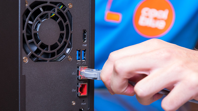 How do you install RAM in a NAS? - Coolblue - anything for a smile