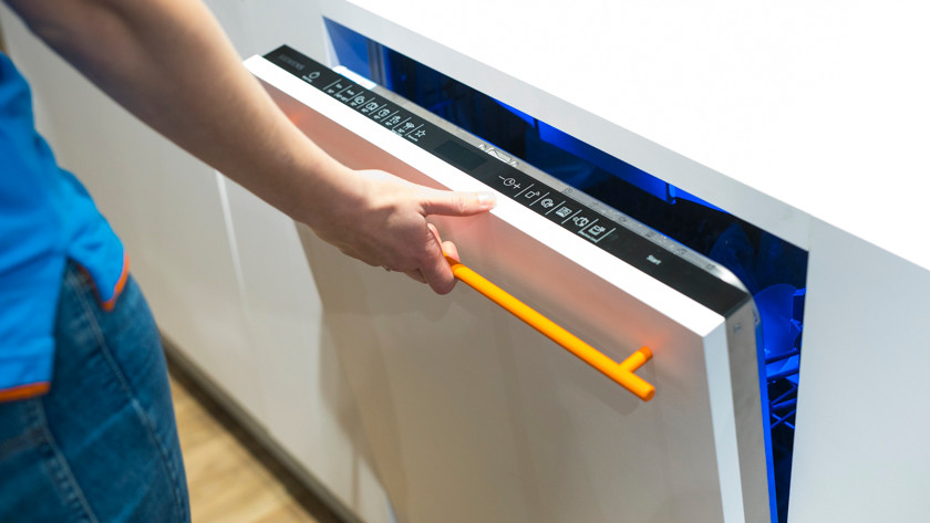 How do you descale a dishwasher? - Coolblue - anything for a smile