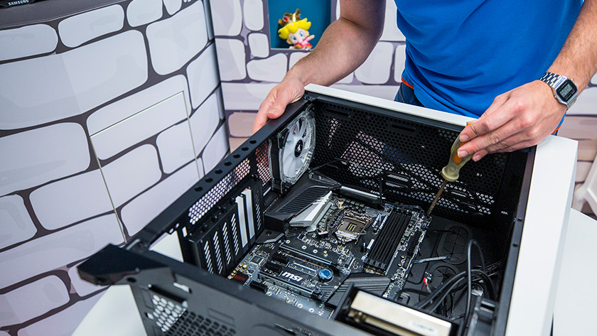 How do I build in my motherboard? - Coolblue - Before 23:59, delivered ...