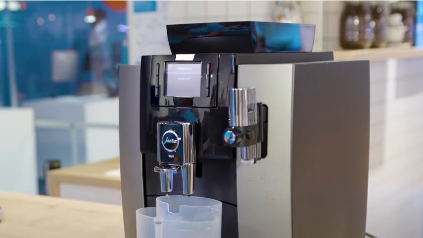 How do you solve error codes and notifications on JURA coffee machines ...